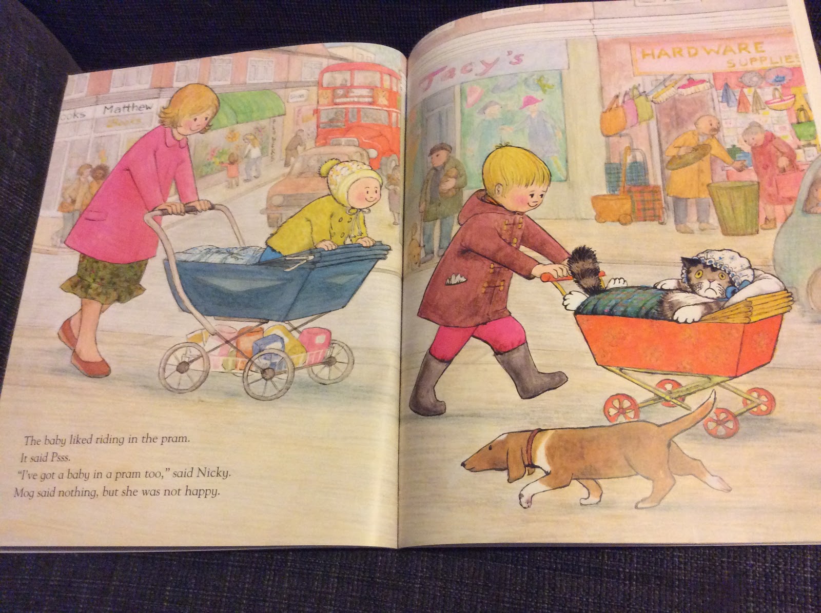 Children's Books Mog and the Baby Literature & Fiction ...