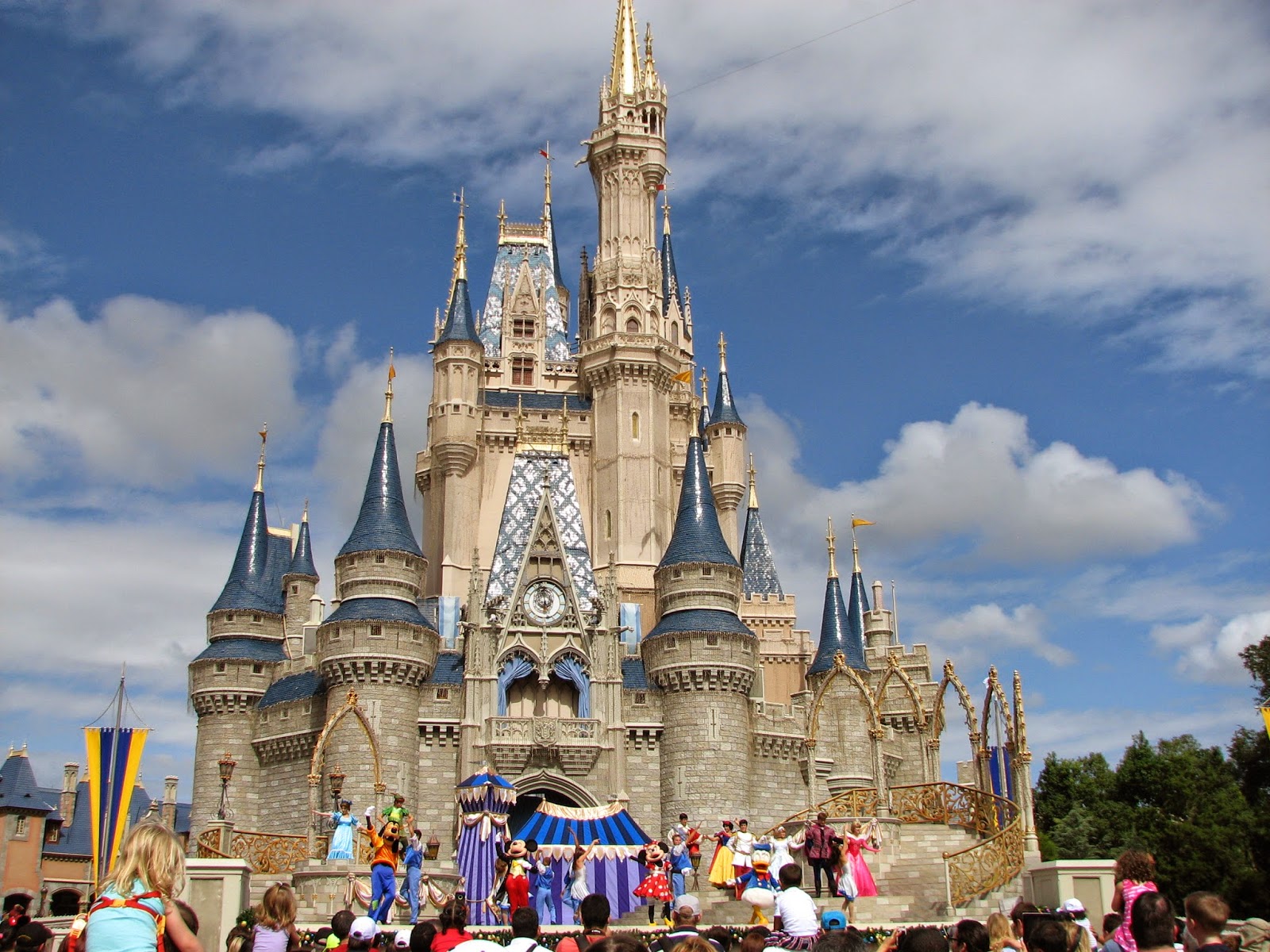 Bonao Internacional: DISNEY ' S MAGIC KINGDOM : CASTILLO DE CENICIENTA ...