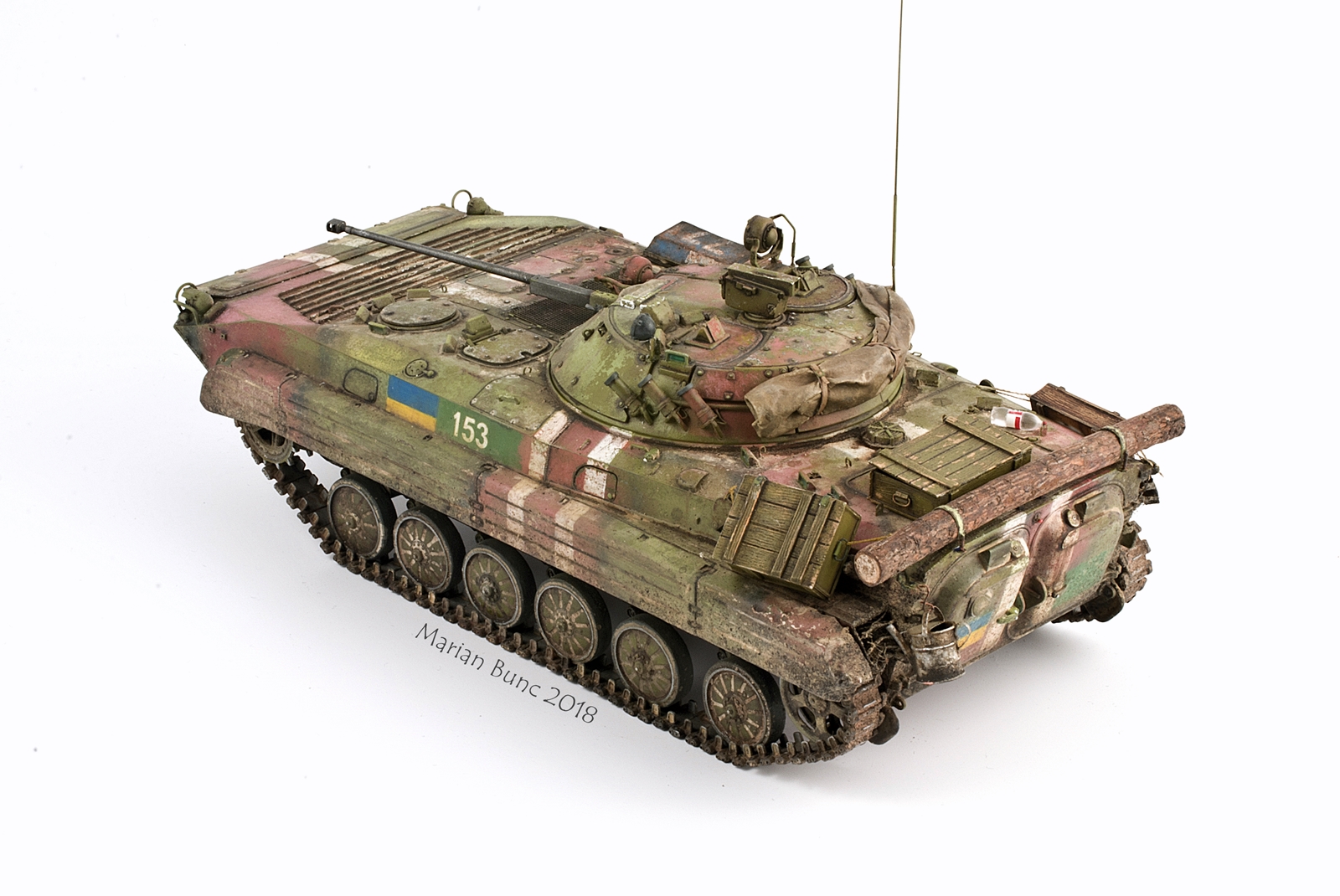 BMP-2 Ukraine, Trumpeter 1/35 - Missing-Lynx