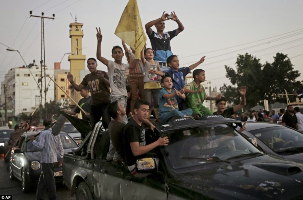 Gambar-gambar rakyat Palestine bergembira meraikan Gencatan Senjata ...