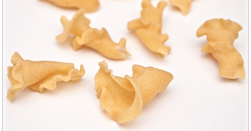 Pinay In Texas Cooking Corner: Creamy Chicken and Broccoli Trumpet Pasta