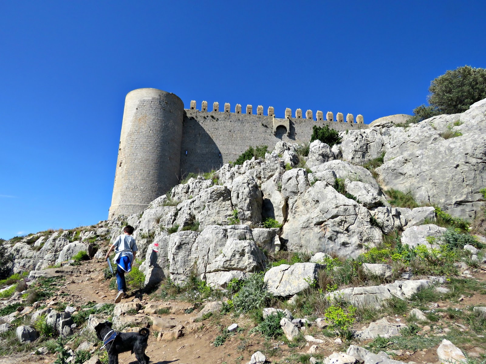 just saying ...: Torroella de Montgrí ... now that's what I call a ...