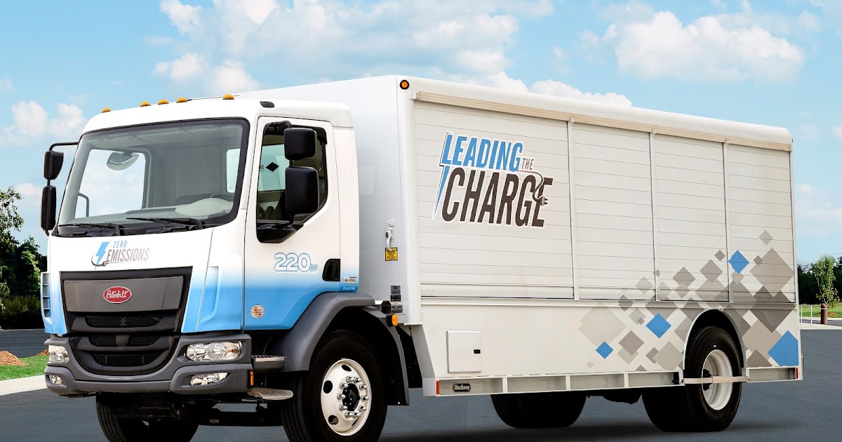 DIECIOCHO RUEDAS: PETERBILT ENTREGA SU PRIMER MODELO ELÉCTRICO 220EV A ...