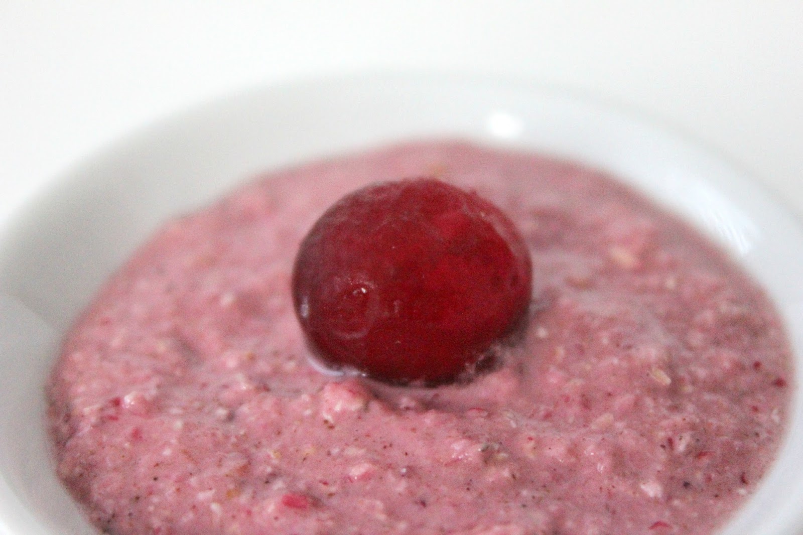 Elle Sees|| Beauty Blogger in Atlanta: DIY: Frosted Cranberry Scrub