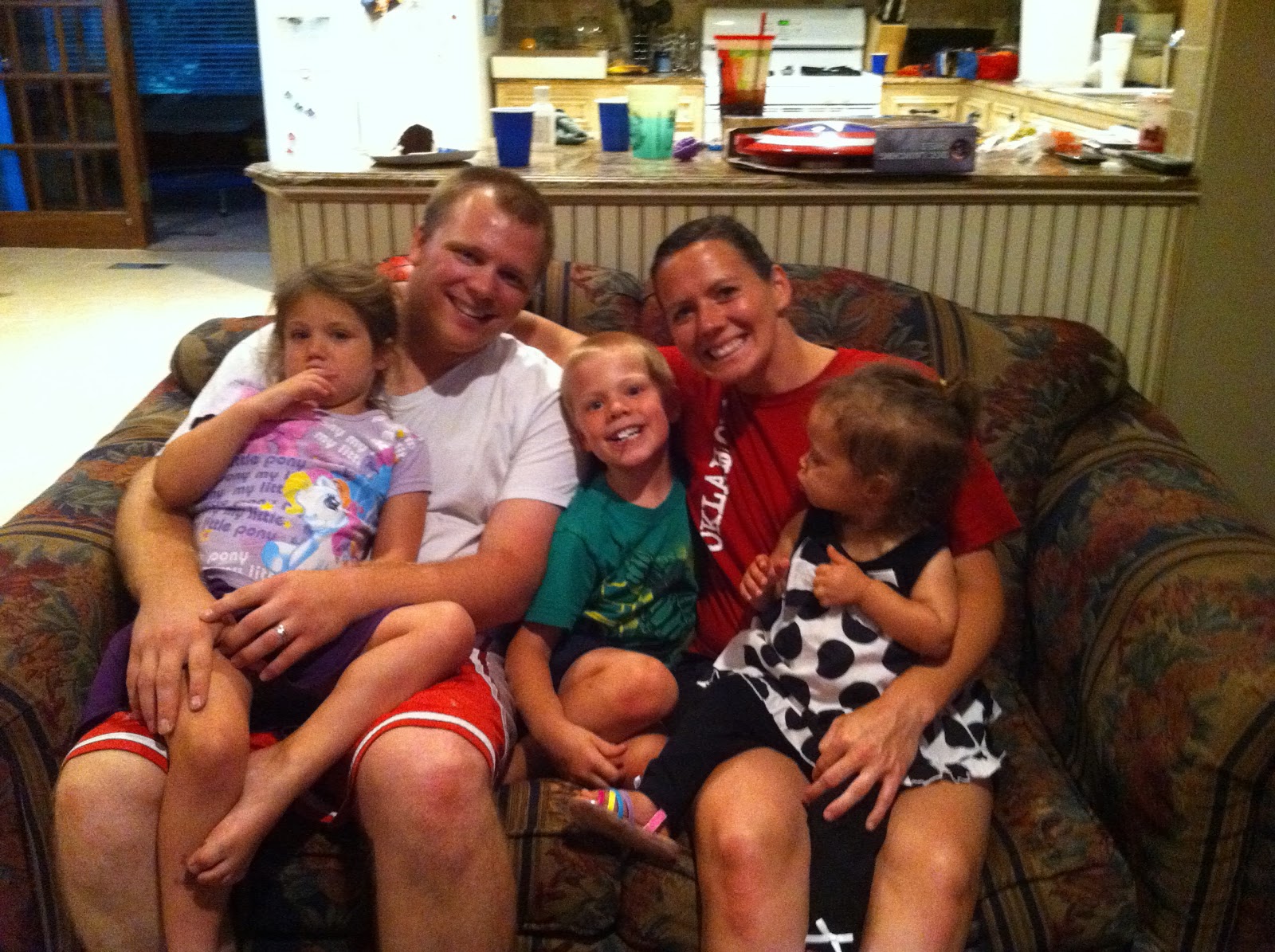 The Daily Court: Family Picture Fail