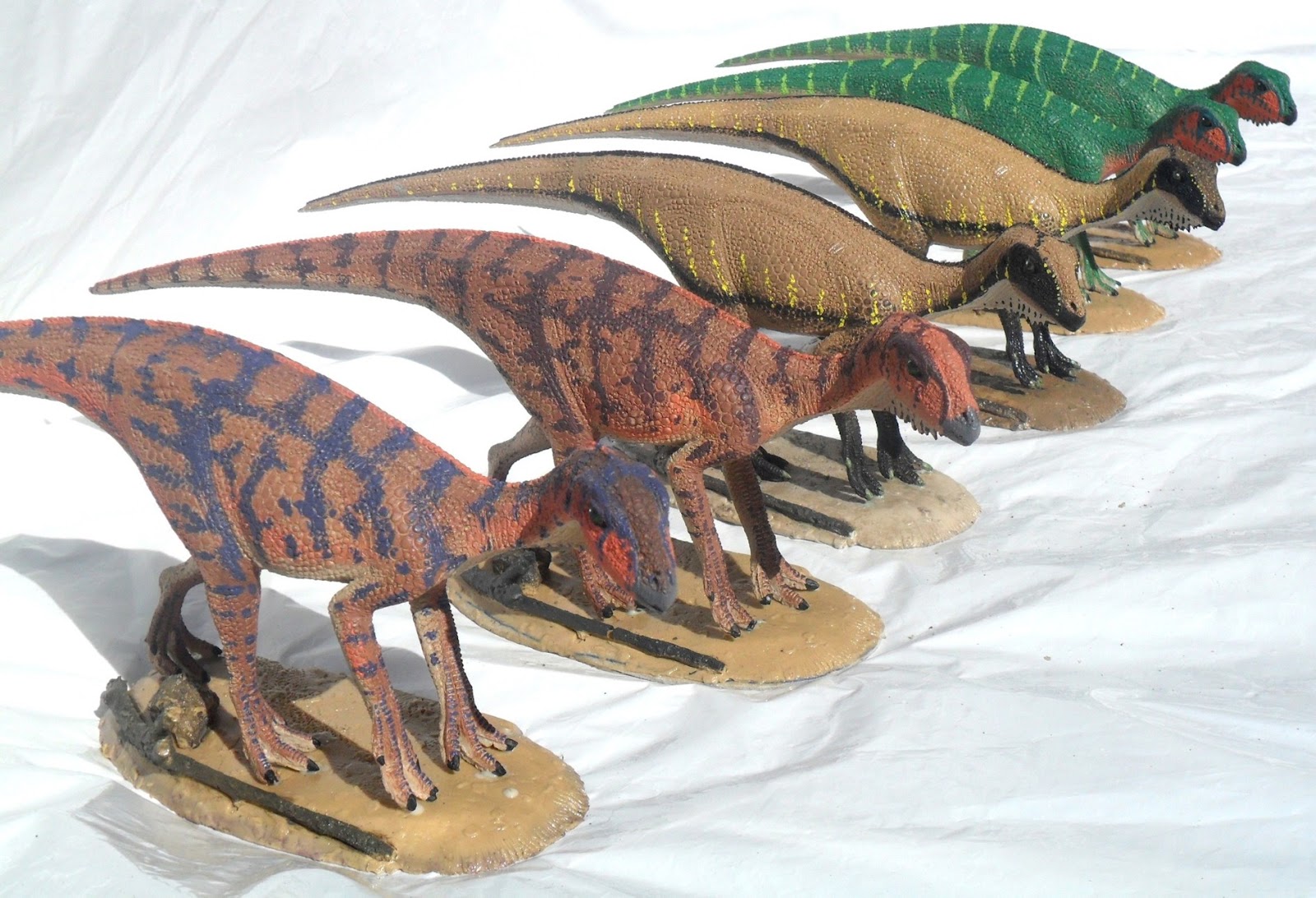 IluzerArt"s - Dinossauros em Resina: Agosto 2012