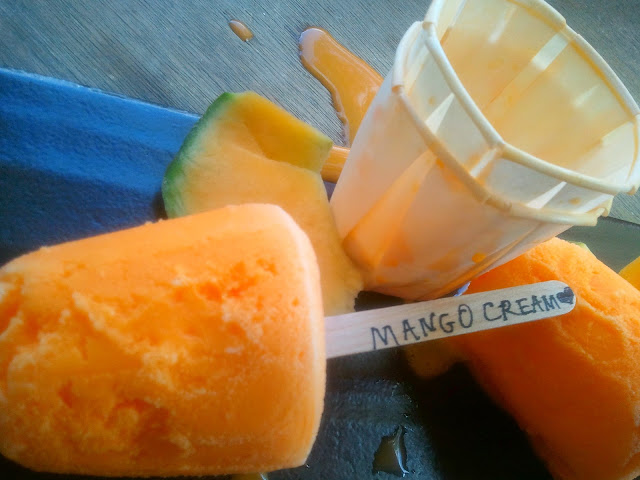 chica chocolatina: Mango-Creamsicle Paleta