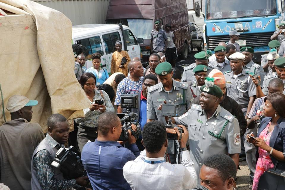 Anti-Smuggling: Nigeria Customs Seizes 13,678 Bags Of Rice, Poultry ...