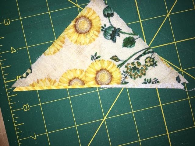 Stash Bee: Hive 3 October Tutorial- Sunflower Block