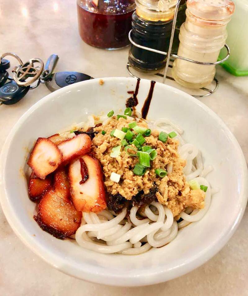 Yi Poh Lou Shu Fun姨婆老鼠粉的故事 - The Untold Story.