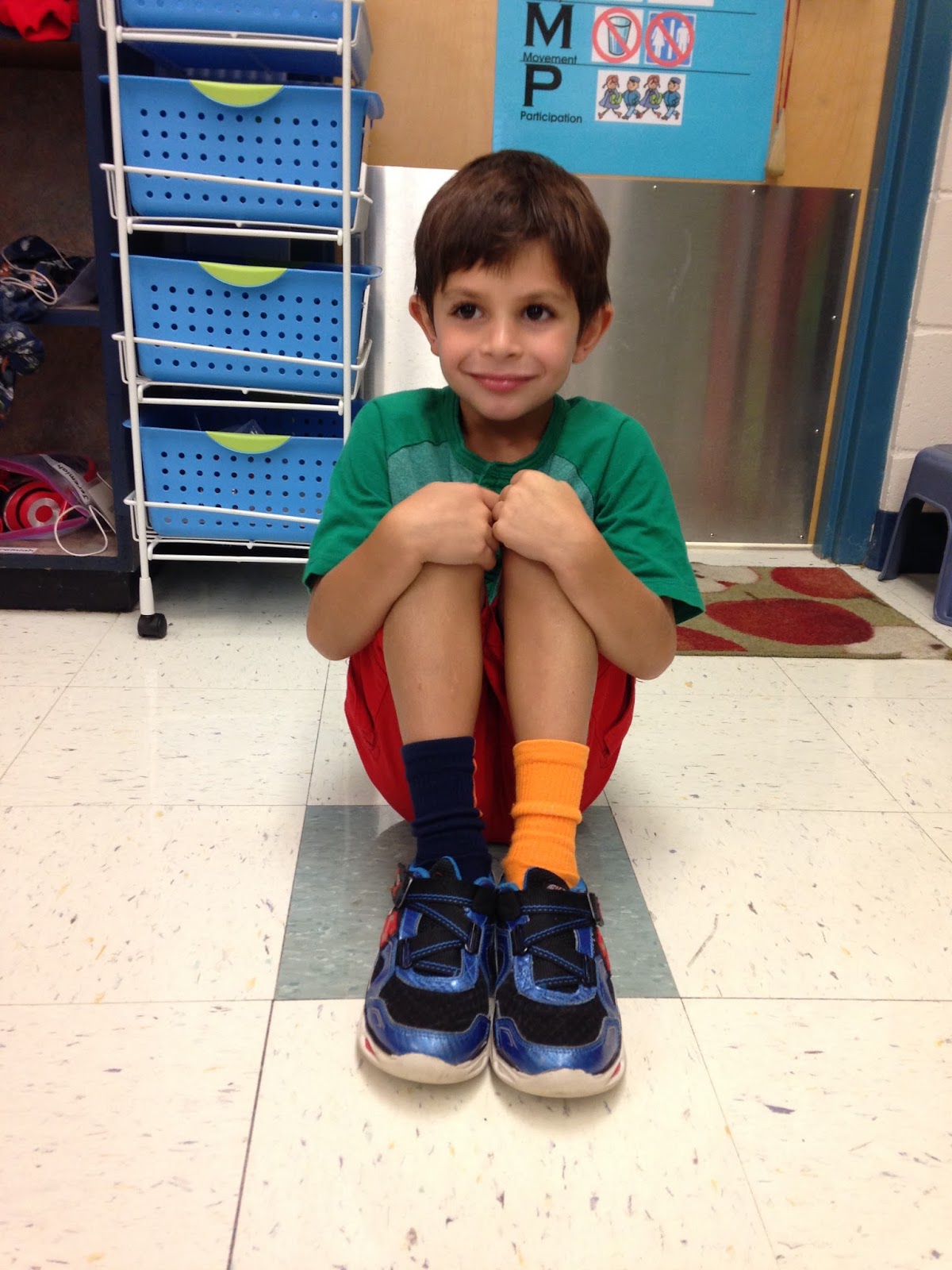 Mrs. Doiron's Kindergarten Class: Literacy Week: Mismatch Day