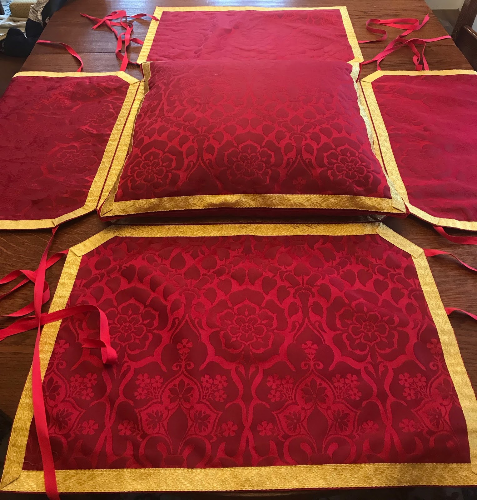 Guild of St Clare: Faldstool cover for Cardinal Burke's visit to London
