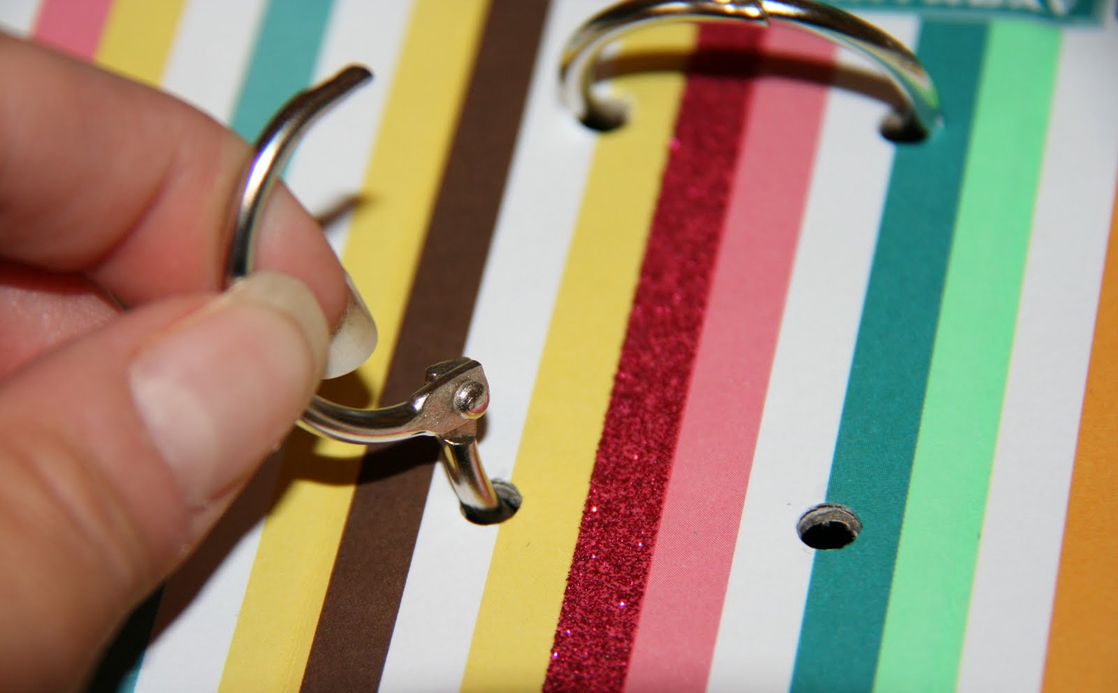 Crafty Steals: Sunday School Tutorial: 3-Ring Binder Mini Album