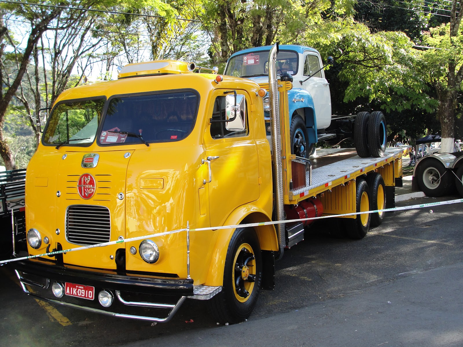 Esportivos Brasileiros Antigos: FNM - O caminhão que marcou nossa história
