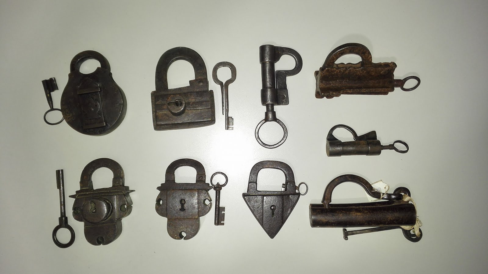 Candados Antiguos y Viejos
