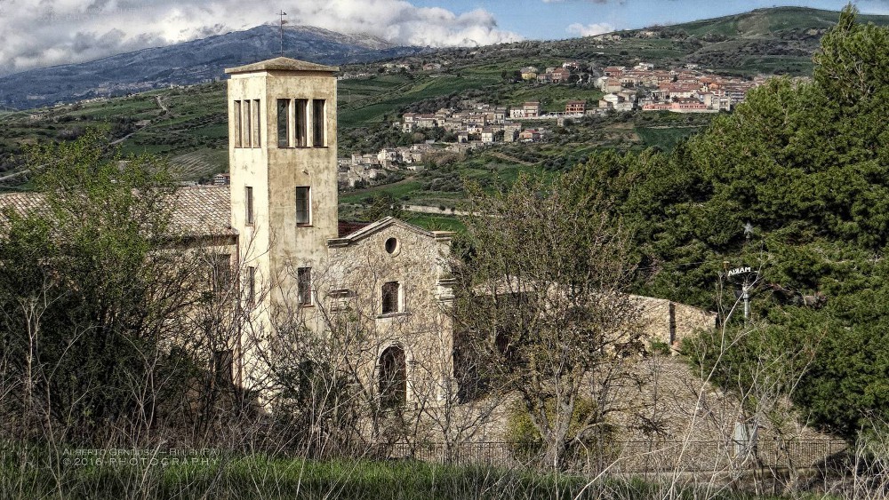 BLUFI (Palermo) - UNA PICCOLA OLANDA IN SICILIA… IL PAESE DEI TULIPANI