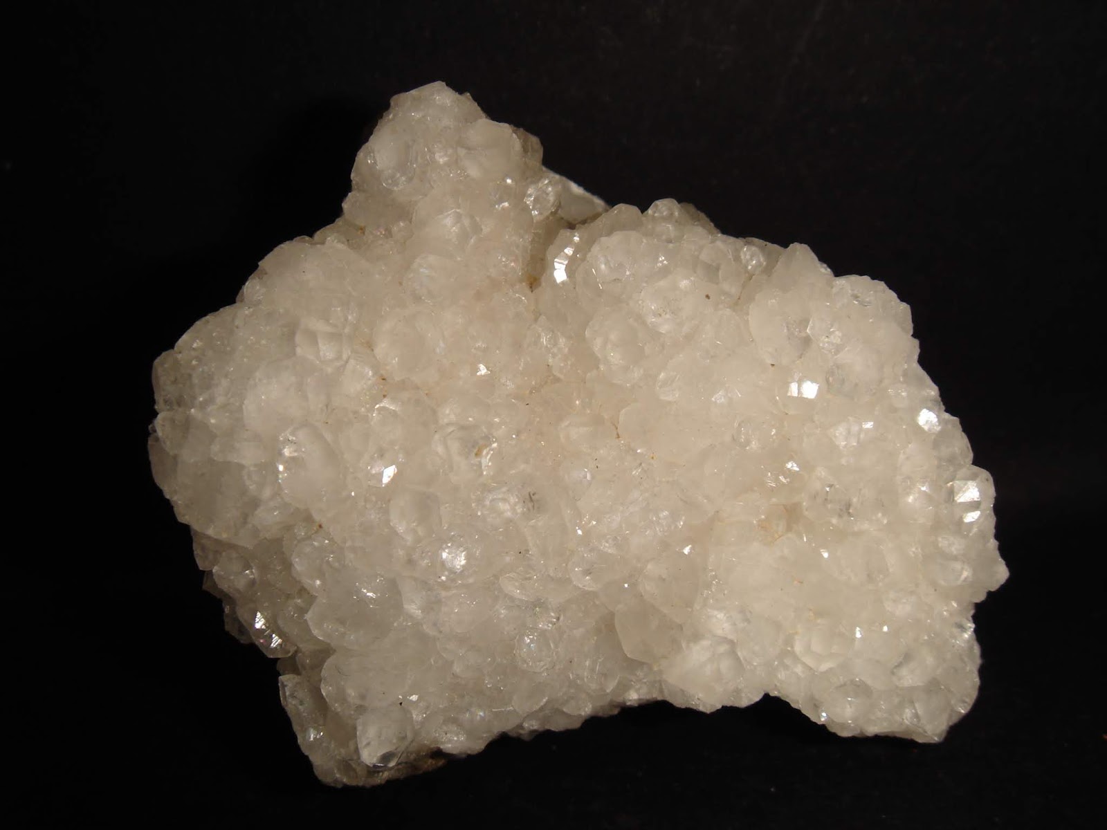 MineralesDB: Calcita, Cantera Antoñanzas, Arnedillo, La Rioja