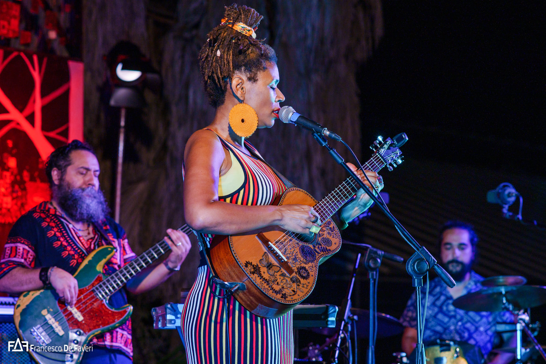 Official Website Carmen Souza // #INTERCONNECTEDNESS : Live Photos