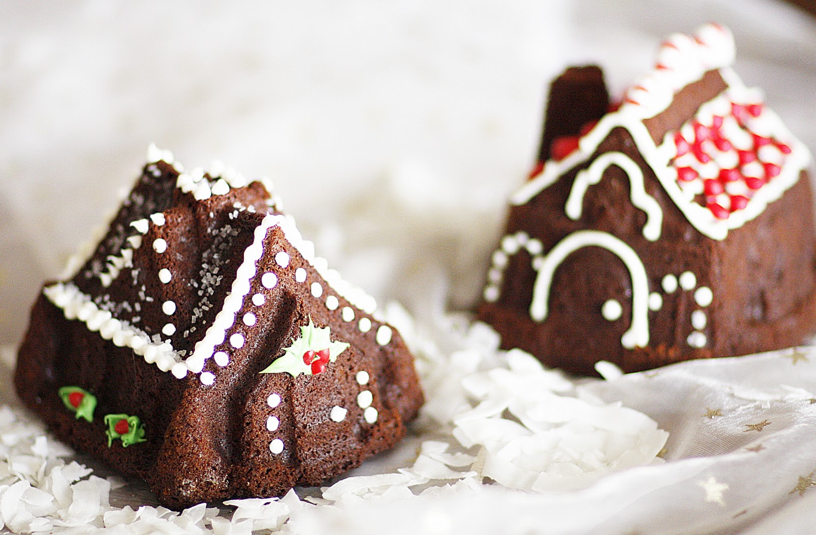 Gingerbread House Cakes - Purple Chocolat Home