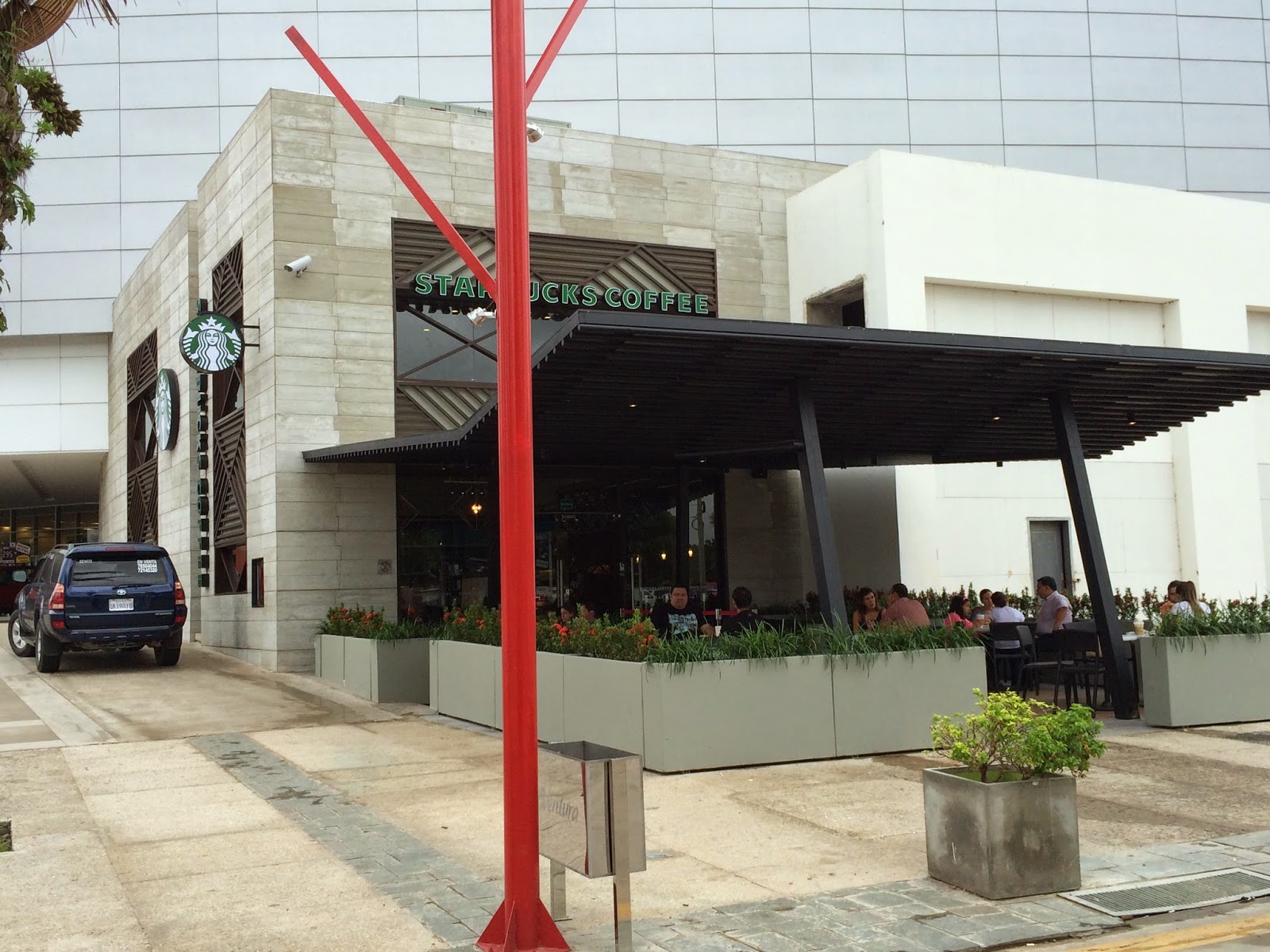 Última Palabra: Nueva sucursal Starbucks