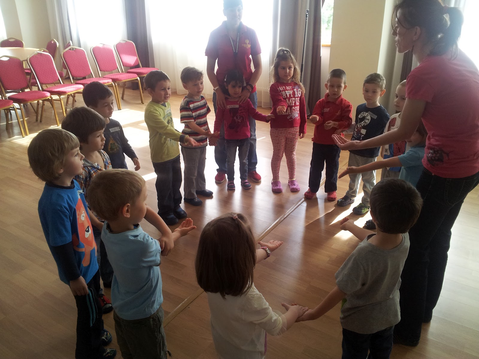 Jocuri pentru copii mari şi mici: iunie 2012