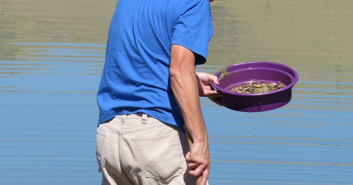 Readerbuzz: Hunting for Garnets, Ruby Reservoir, Montana