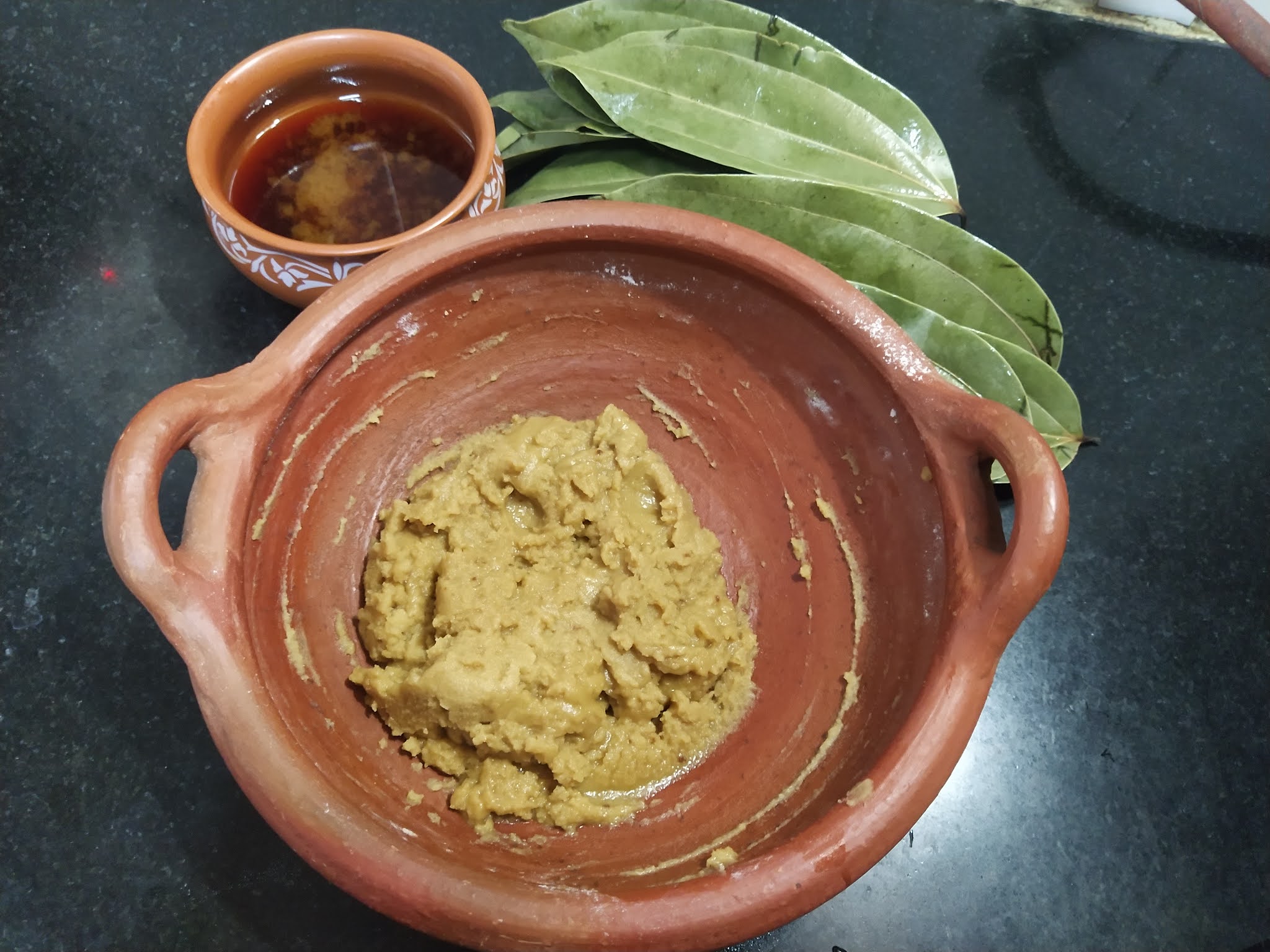 THERALI ILAI KOZHUKATTAI