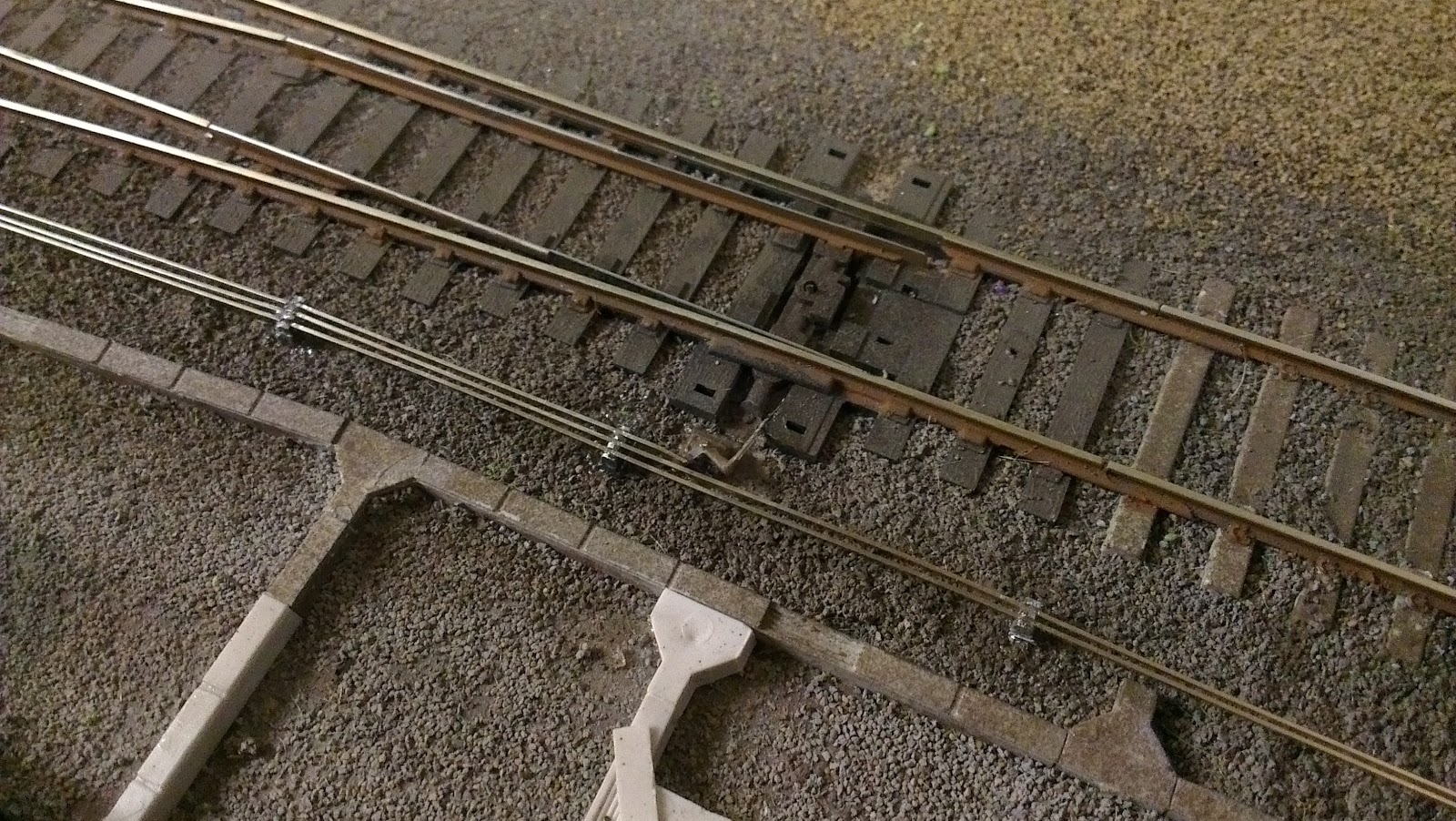 Poulton Le Fylde - A Model Railway: Point Rodding