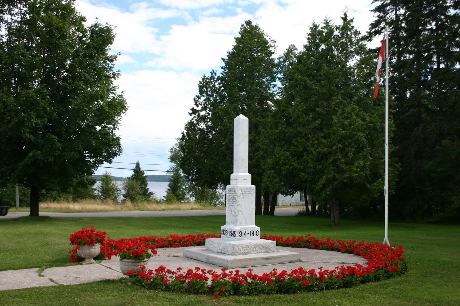 Ontario War Memorials: Sundridge