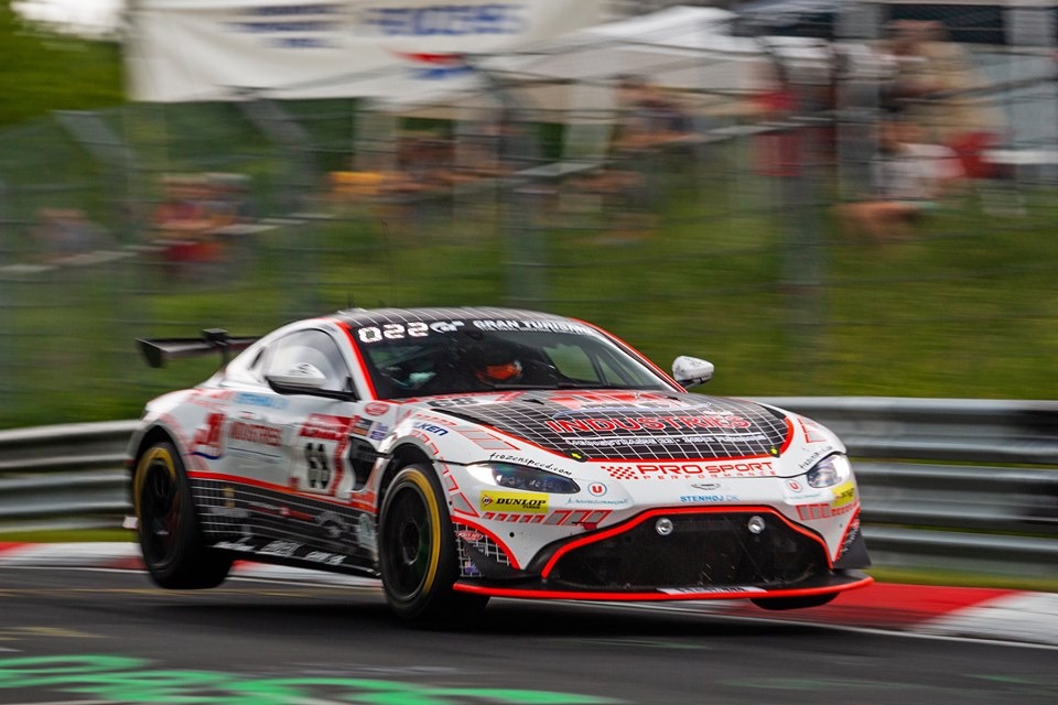 New AMR Vantage GT4's fly at ADAC Total N24 | The Advantage