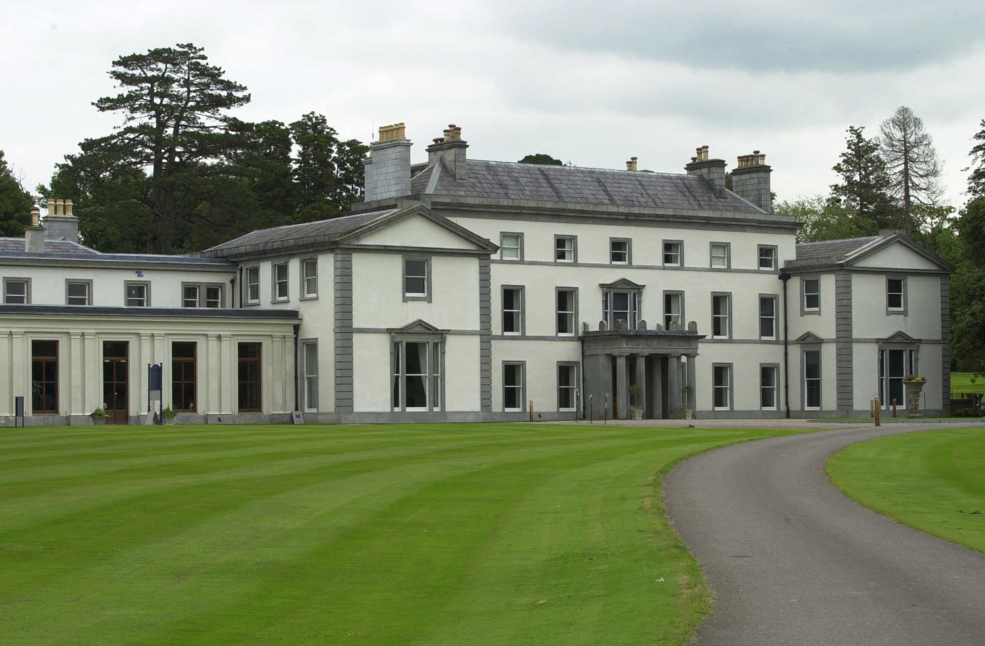 Landed families of Britain and Ireland: (421) Smith-Barry of Marbury ...