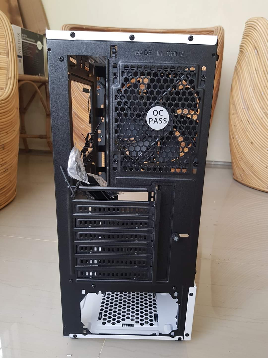 Review Singkat Casing PC Mid Tower Techware Nexus C Murah 400rb-an ...