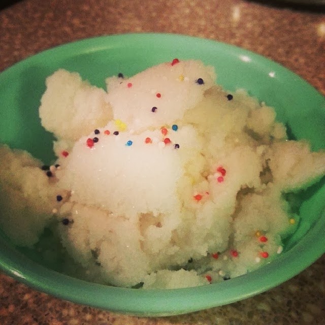 Southern Mommy Minute: Snow Cream