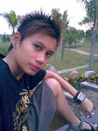 BLACK AND WHITE PENGKID STORY: pengkid dan rupebentuknyer..tettttttt