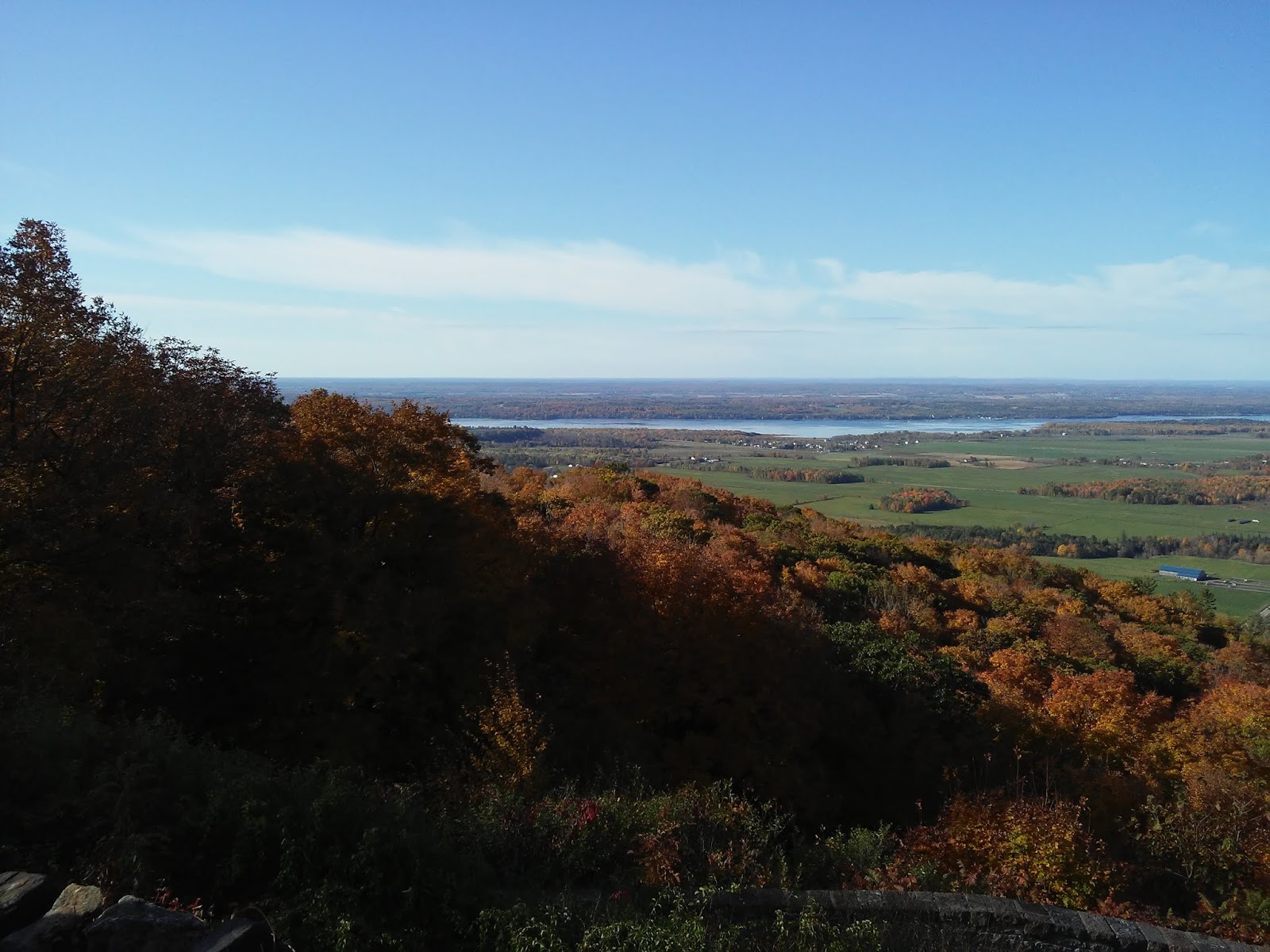 Ottawa Daily Photo: Champlain Lookout In Autumn
