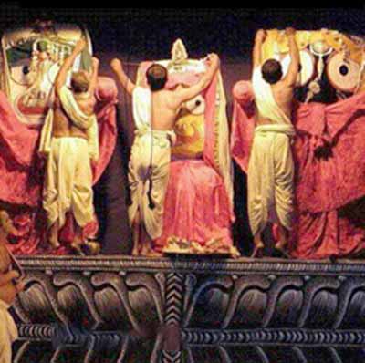 Brahma Paribartan During Nabakalebara – Changing the soul of Lord ...