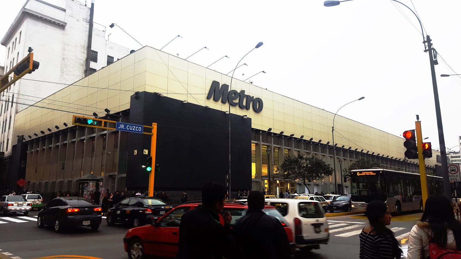 SUPERMERCADOS METRO - EMANCIPACIÒN