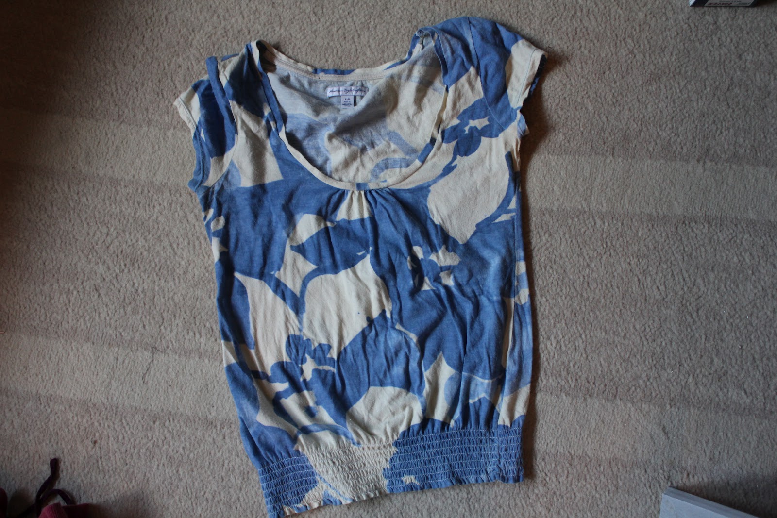 Tinting Faded Clothes {Frugal Fashion}