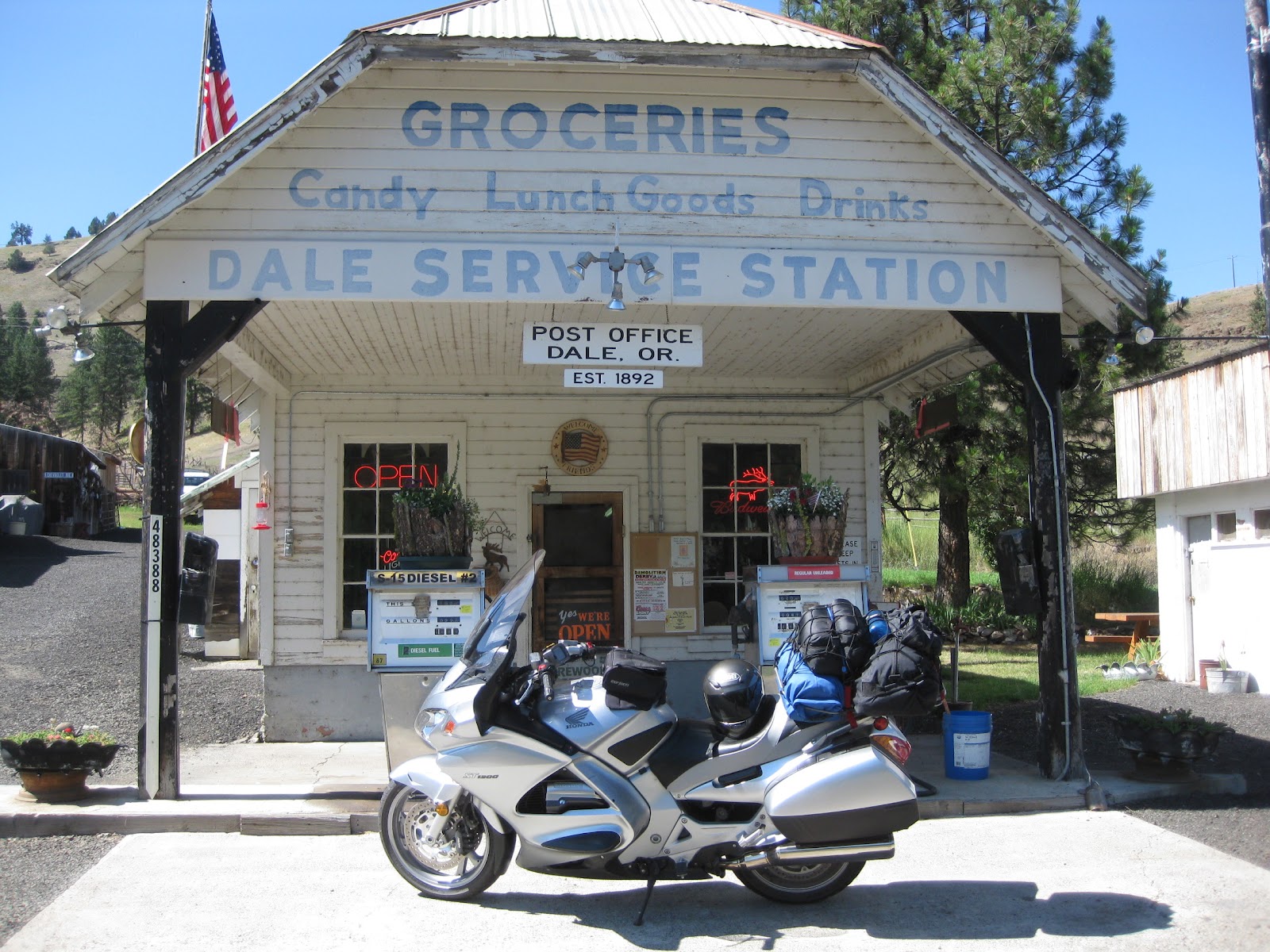 Northwest Motorcycle Rides and Oregon Rural Post Office Visits