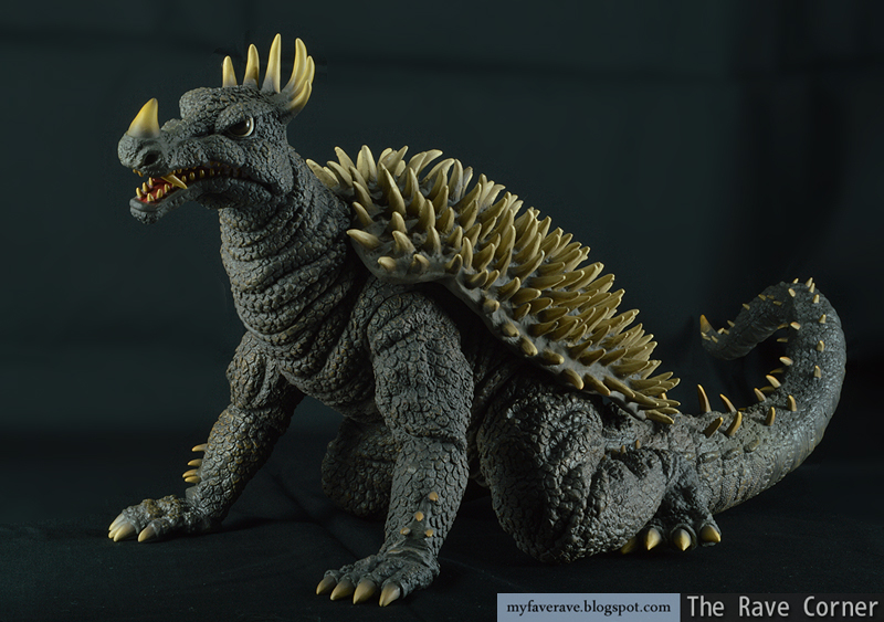 The Rave Corner: Previews Exclusive X-Plus 30 cm Anguirus 1968 Review