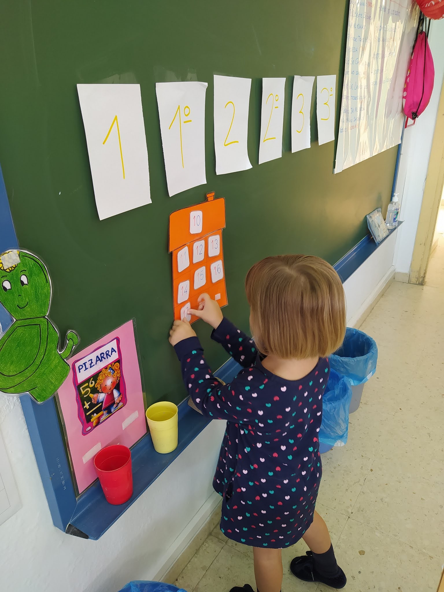 LA CLASE DE LA SEÑO NURIA : FAMILIA DEL 10