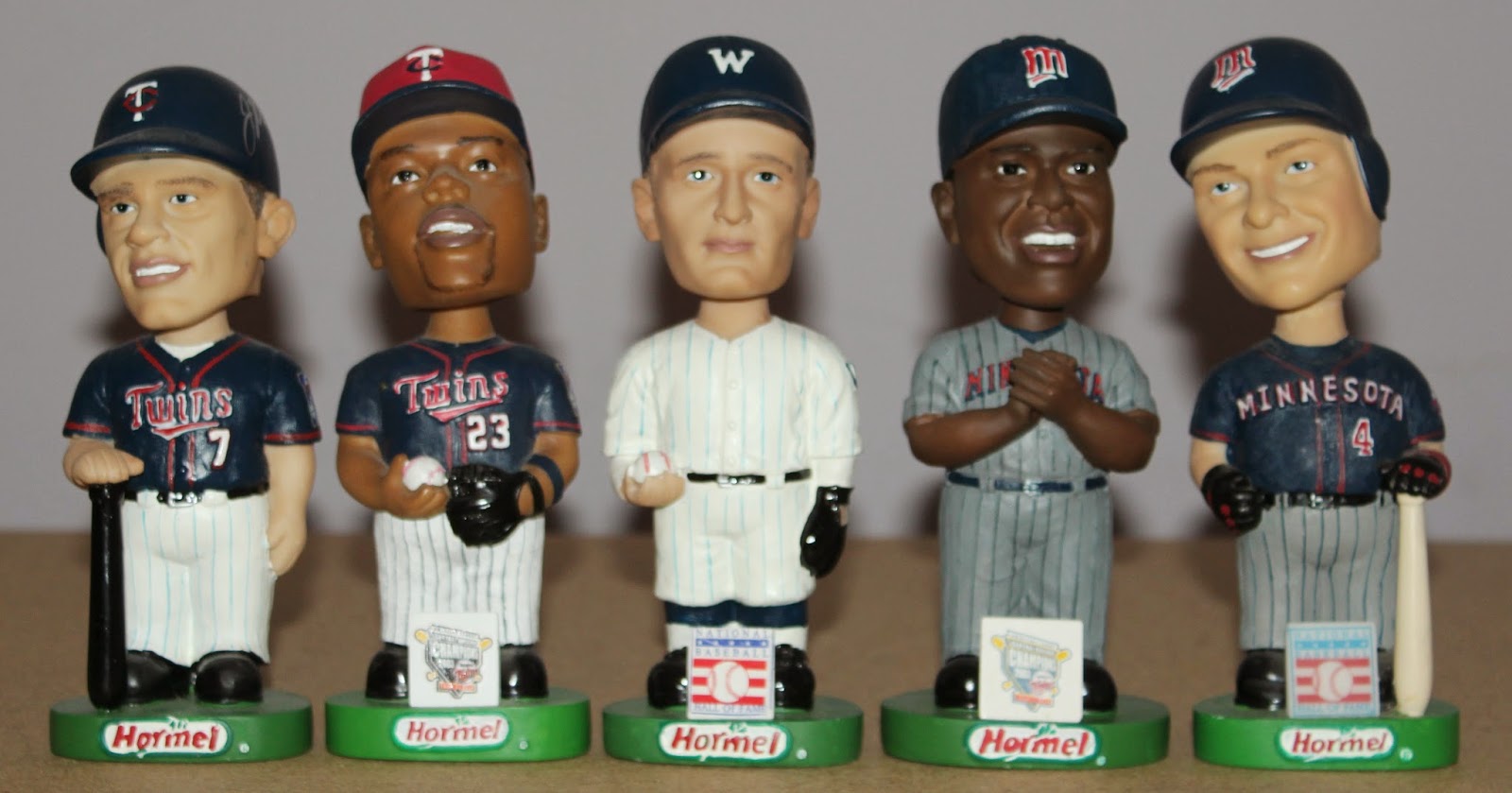 The Bobble Hunter: Minnesota Twins SGA Bobblehead Set (Part 5 - Year 2004)