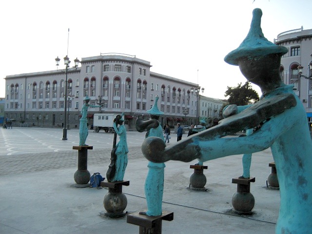 Living Rootless: Rustavi: Beauty