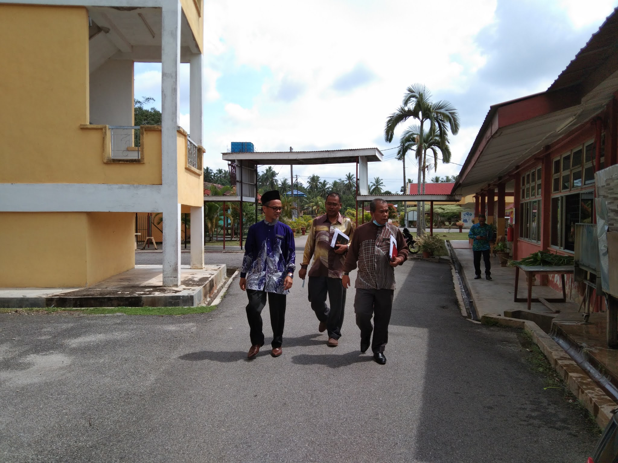 SMK BUKIT ROKAN: KOKURIKULUM : JPNS TUNJUK MINAT PEMBINAAN PUSAT KRIKET ...