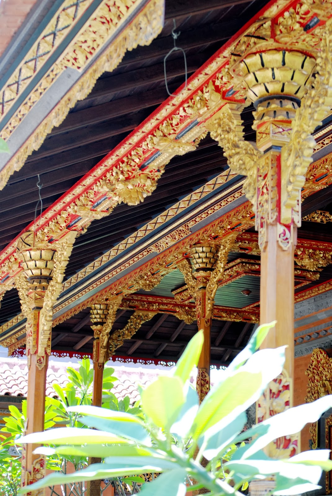 Mupu Ukir: Gedong [ Bale Daja ]