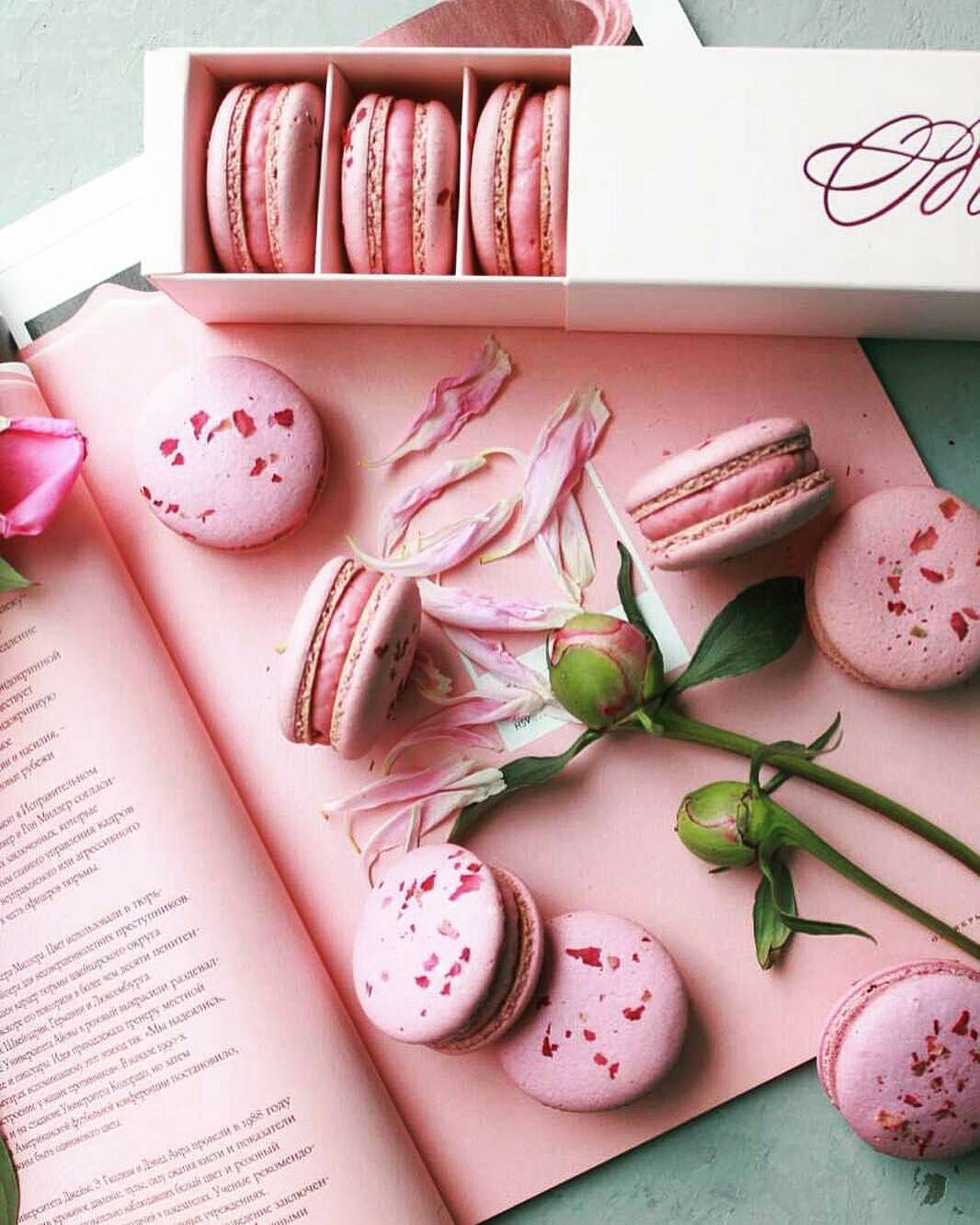 How Macarons Packaging Should be Done to Avoid Any Damage - Unique ...