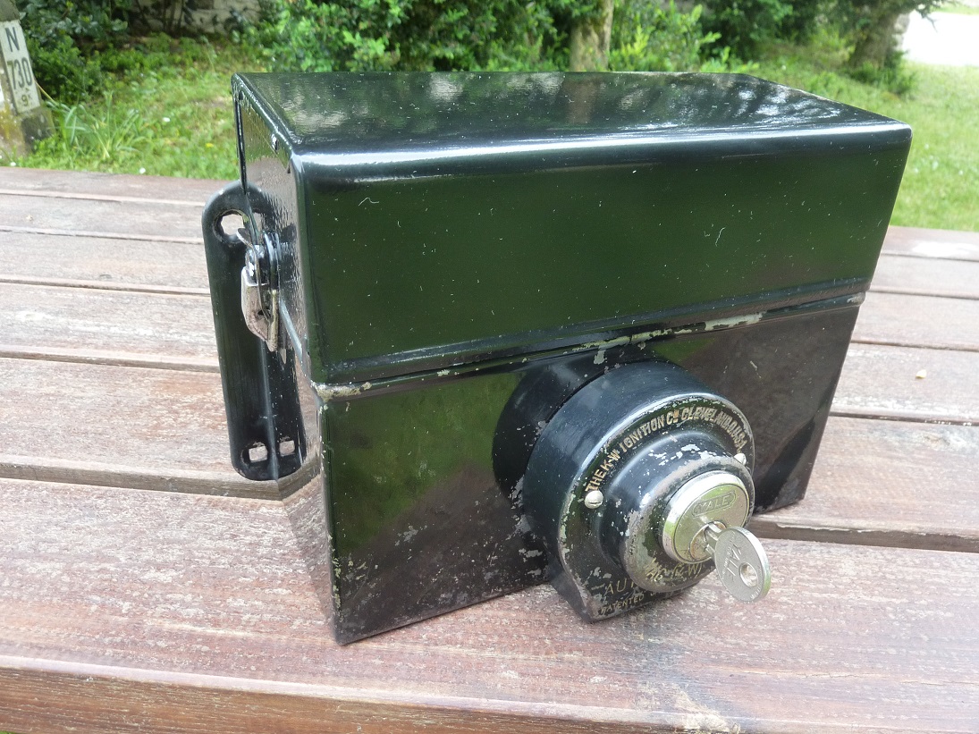 Ford model T machine gun: Boite trembleurs