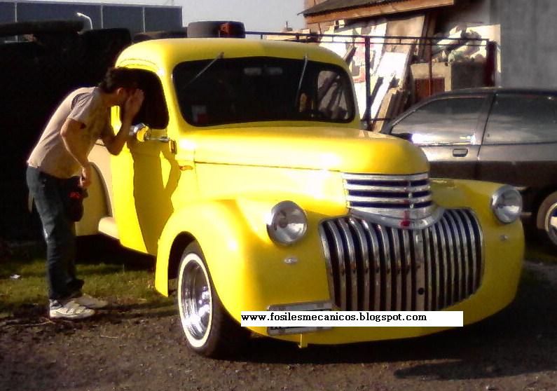 Fosiles mecanicos: Pickup Chevrolet 1946 (gracias Victor)