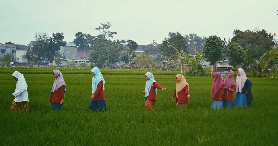 Sendiko Dawuh dan Husnudzon Ala Santri - Kang Fauzi