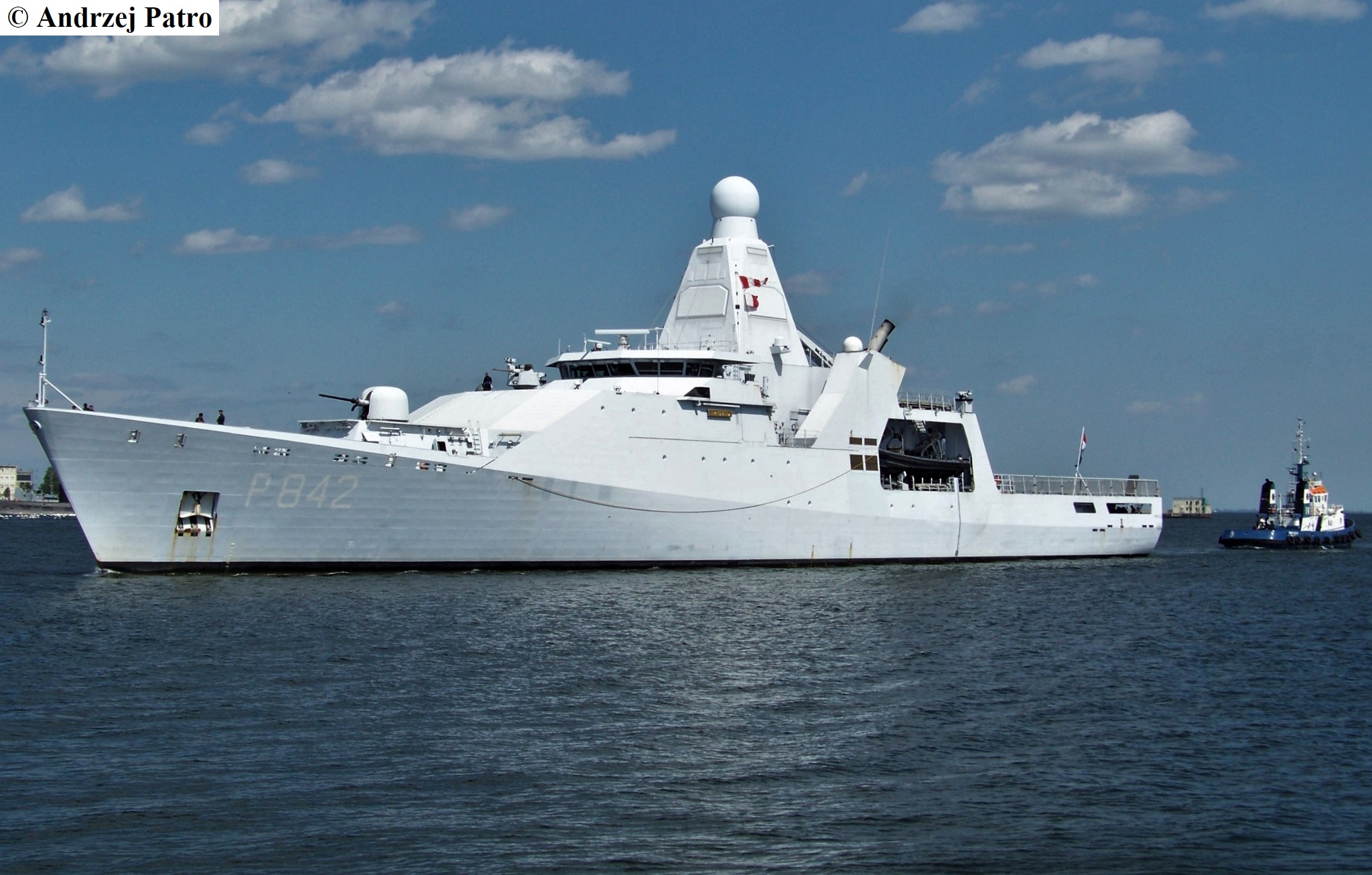 W obiektywie shipspottera czyli z migawką nad portową sadzawką: Z cyklu ...